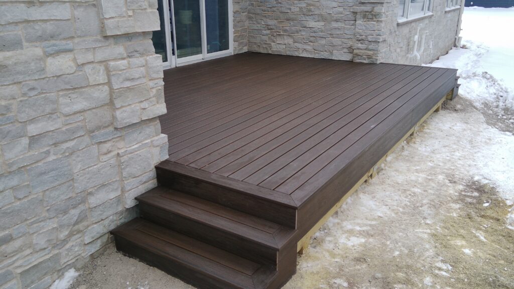 Trex Decks – 920 Deck Pro