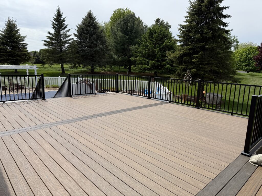 Trex Decks – 920 Deck Pro